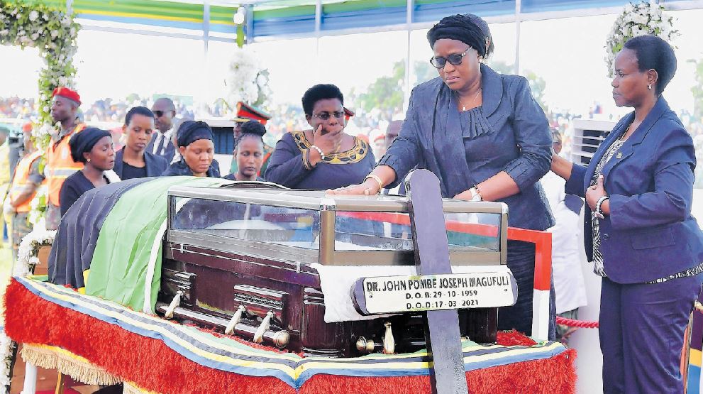 Ifahamu familia ya watoto saba wa Magufuli, wanne wakianza na herufi J ... Ifahamu familia ya watoto saba wa Magufuli, wanne wakianza na herufi J ...