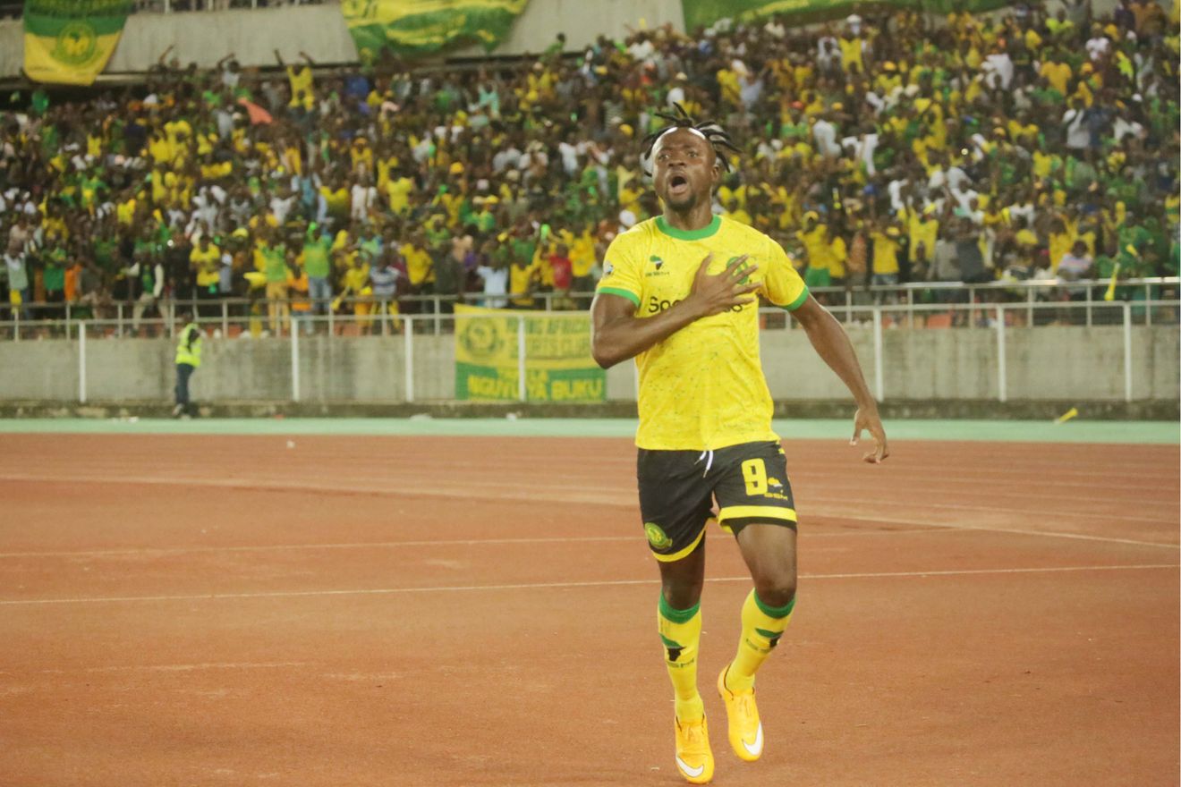 Yanga yaendeleza ubabe kwa Simba, Mayele aiteka shoo | Mwananchi Yanga yaendeleza ubabe kwa Simba, Mayele aiteka shoo | Mwananchi