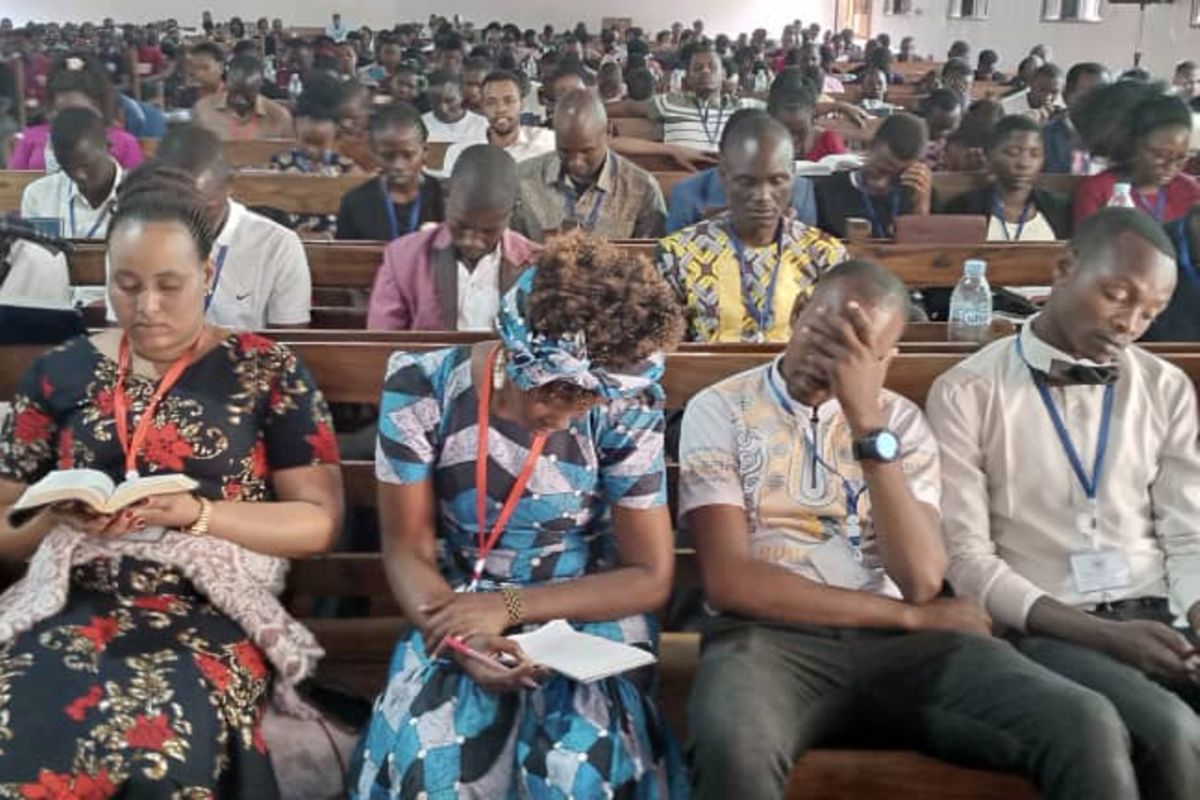 Askofu Shoo atoa ujumbe kwa vijana | Mwananchi