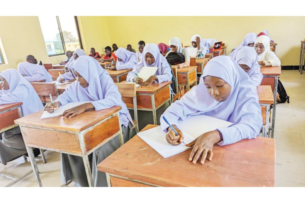 Mahudhurio hafifu kidato cha kwanza yawaingiza viongozi mtaani | Mwananchi